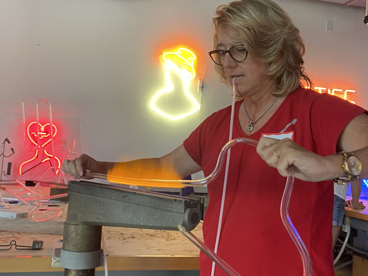 Try It! Learn How to Bend Neon - Kimberly Us